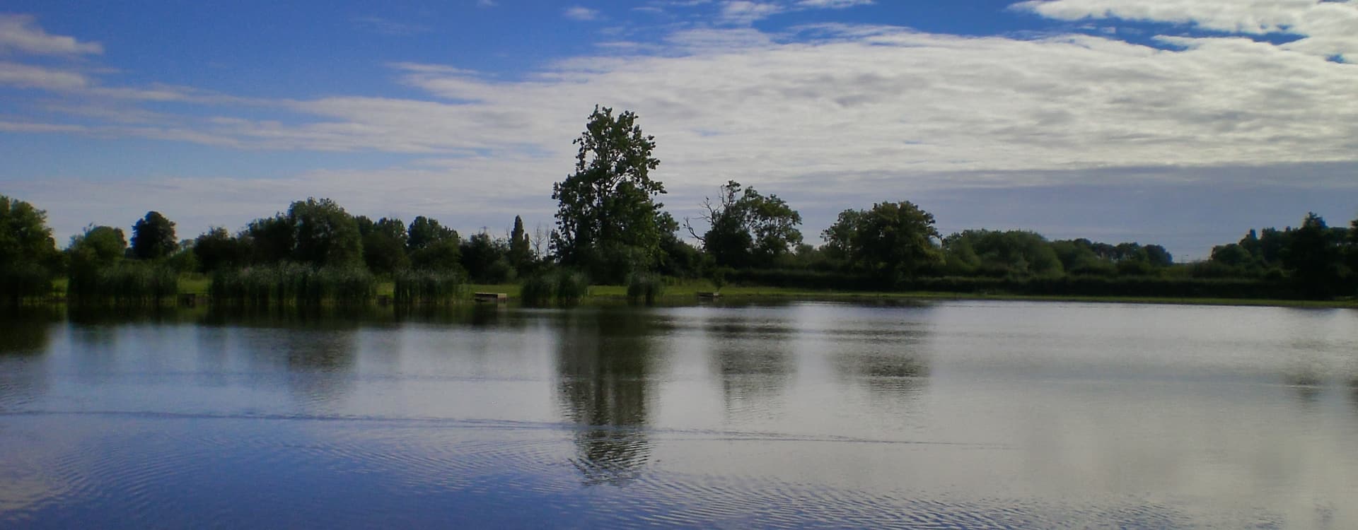 Fishing and Camping in Nottingham | Hackett Lakes